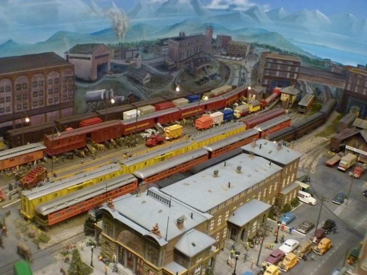 Model railroad displays on display at...(worldwide) | Model Railroad ...