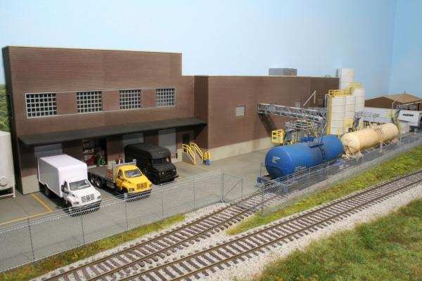 Walthers/Cornerstone Superior Paper Mill Kitbash | Model Railroad ...