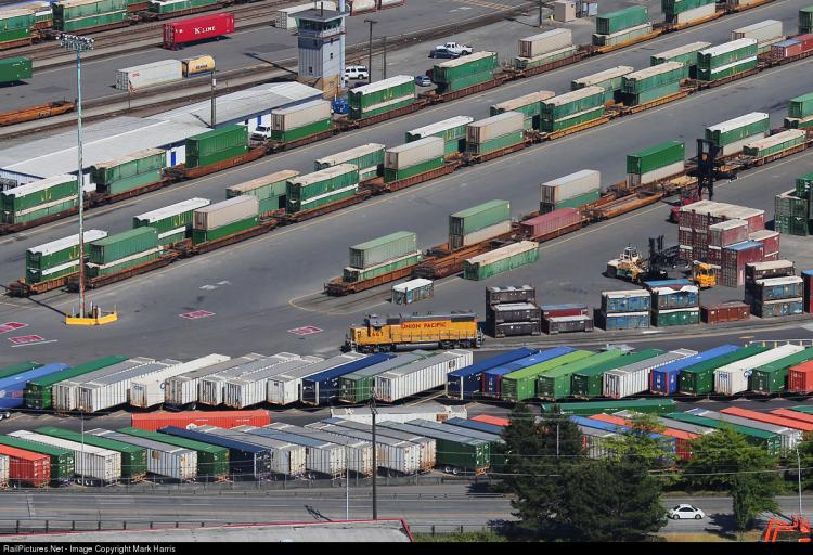 Intermodal YARD | Model Railroad Hobbyist magazine
