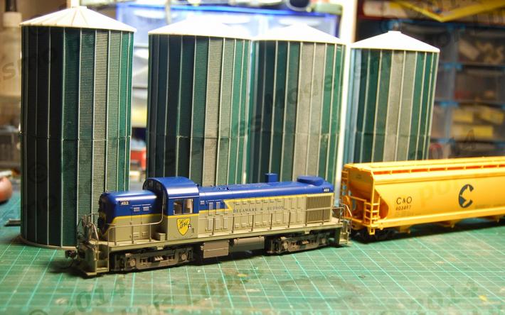 Model Railroad Grain Elevators