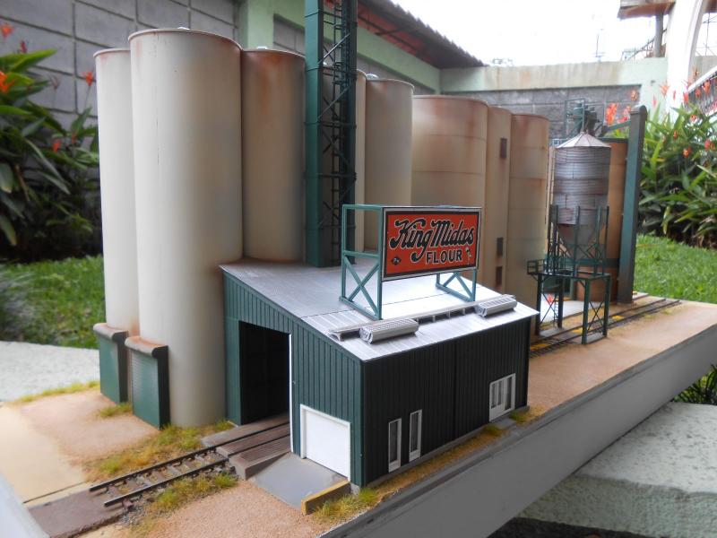 Model Railroad Grain Elevators