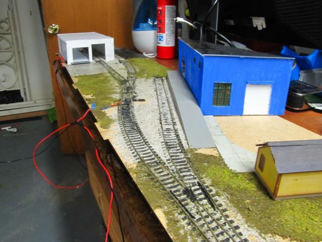 Small 11.75"x44" switching layout + switching lead | Model Railroad ...